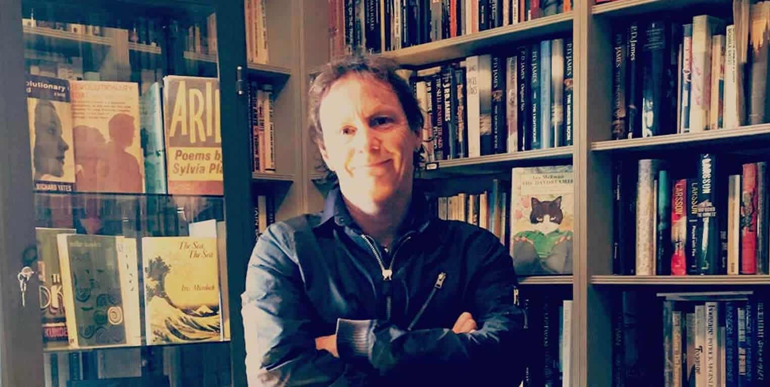 Phill Savidge book collector - Homeprotect